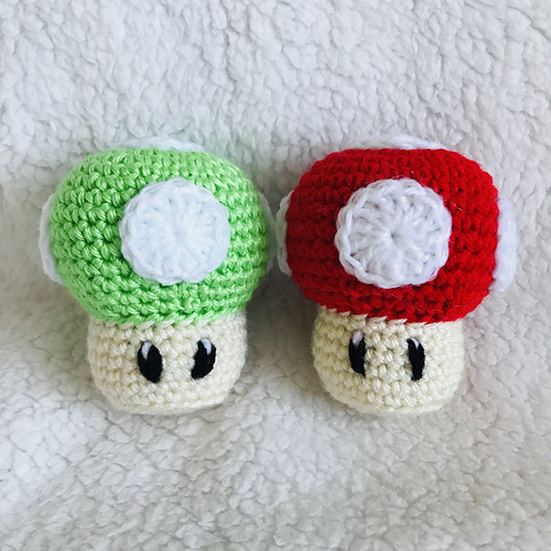 Ravelry: Super Mario Mushroom Power-Up pattern by Madame Wario