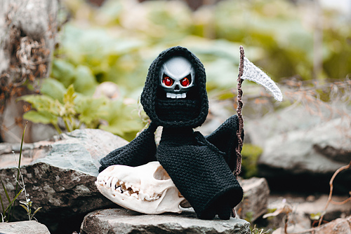 Ravelry: The Hooded One (Grim Reaper) pattern by Lauren Lewis