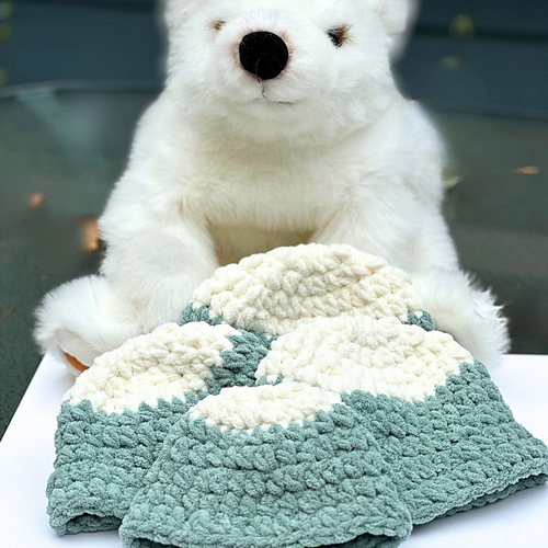 Ravelry: Snowcap Bucket Hat pattern by Pam Grice