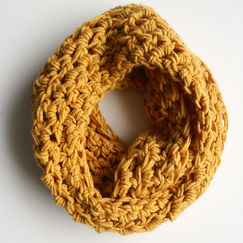 Ravelry: The Thankful Cowl pattern by Maggie Haveman-Gould