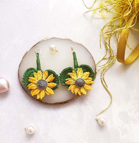 Ravelry: Sunflower earrings pattern by Olga Filatova