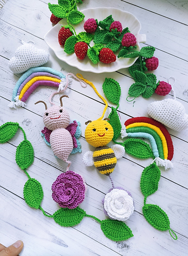 Ravelry: Baby Mobile pattern by Olga Filatova