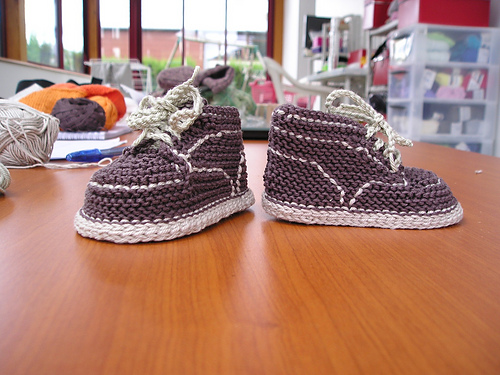 Ravelry: Mag'odasse Chausson bébé pattern by Mag'sbotou