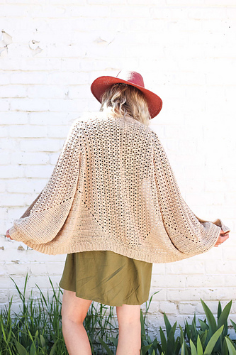 Ravelry: The Mezzo Cardigan pattern by Jess Coppom