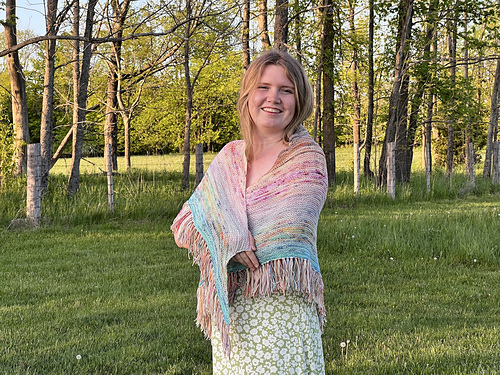 Ravelry: Effortless Shawl pattern by Koigu Team