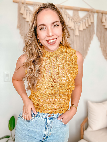 Ravelry: Top Gala pattern by Fernanda Gil (Malulu Knit)