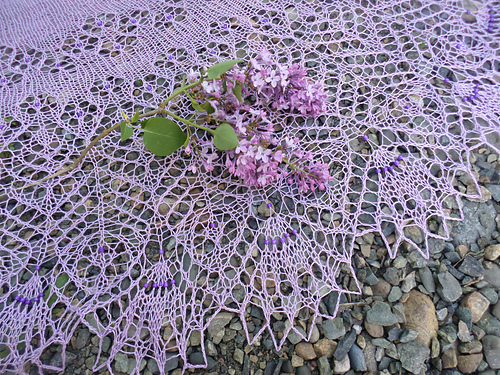 Ravelry: Shawl Fragrant Liatris pattern by Olga Bochkareva