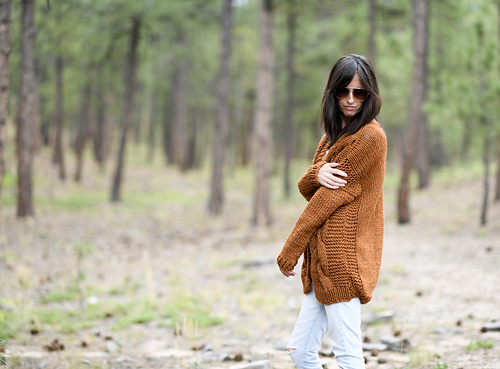 Ravelry: Coziest Cable Cardigan pattern by Jessica Reeves Potasz
