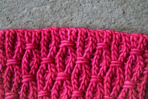 Ravelry: Water Reeds Hat pattern by Mamachee