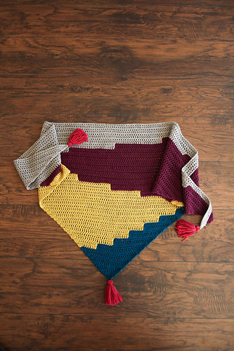Ravelry: Aztec Shawl pattern by Mamachee