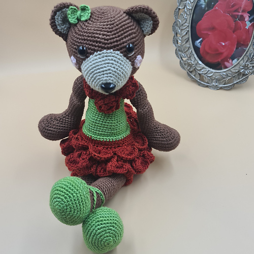 Ravelry: Maddy Doll Begonia Bear pattern by Melanie Grobler