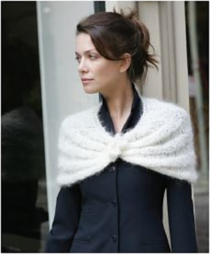 Ravelry: Capelette pattern by SNUG