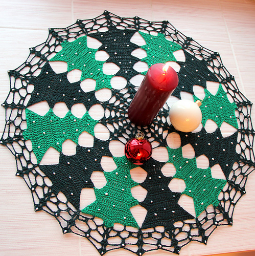 Ravelry: Crocheted christmas tablecloth pattern by Handmade