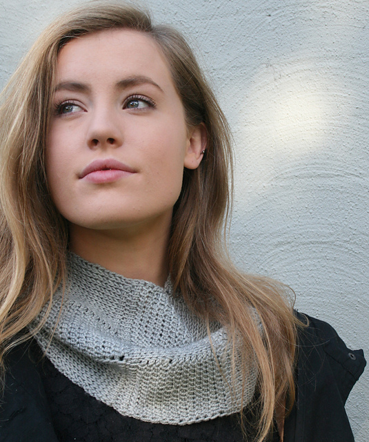 Ravelry: The 42 Cowl pattern by Margaret Rafferty