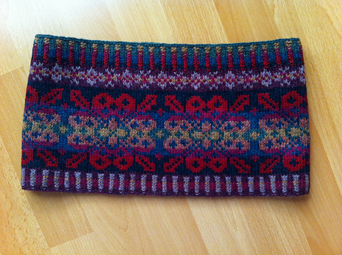 Ravelry: Maud Cowl pattern by Alice Starmore