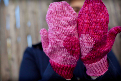 Ravelry: Two Hands Make A Heart pattern by Mari Chiba
