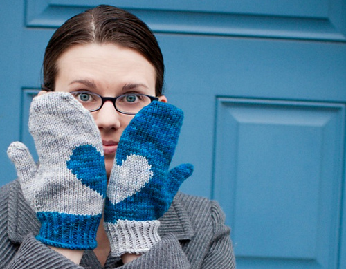 Ravelry: Two Hands Make A Heart pattern by Mari Chiba