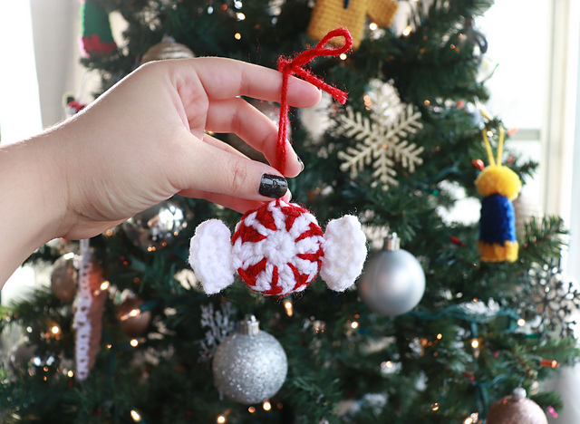 Ravelry: Peppermint Ornament pattern by Maria's Blue Crayon