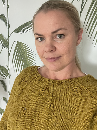 Ravelry: Lövmossen sweater pattern by Maria Magnusson (Olsson)