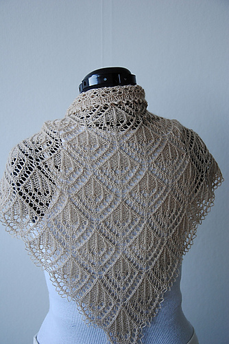 Ravelry: Crystal Chandelier Shawl pattern by Maria Magnusson (Olsson)