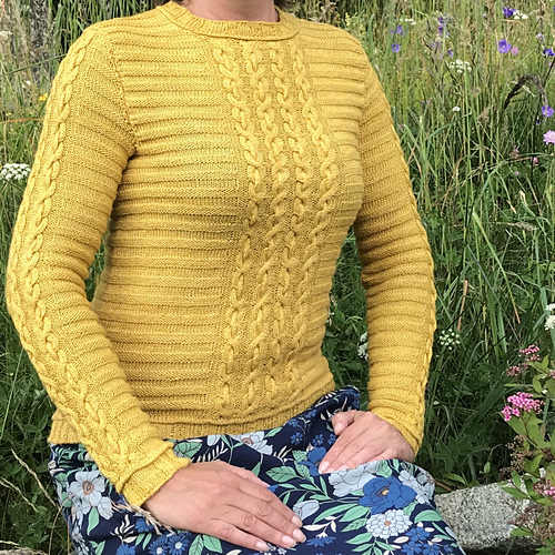 Ravelry: Yellow Gold Pullover pattern by Linda Marveng