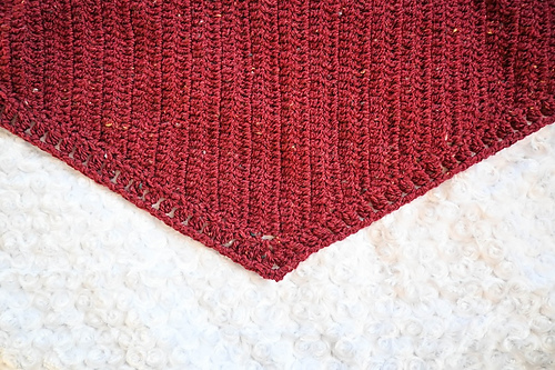 Ravelry: Ruby Shawl pattern by Marie Segares