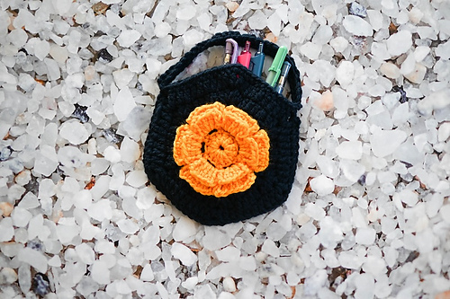 Ravelry: Flower Hexagon Child's Purse pattern by Marie Segares