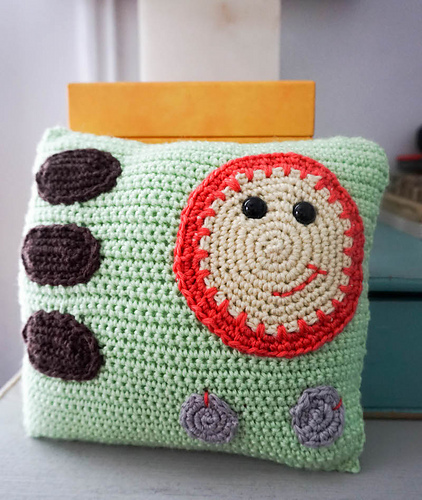 Ravelry: Retro Radio Amigurumi pattern by Marie Segares