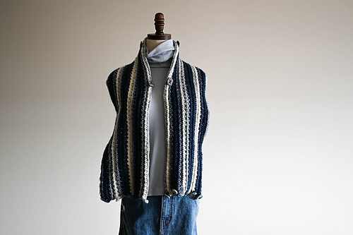 Ravelry: Convertible Hooded (Infinity) Scarf pattern by Marie Segares