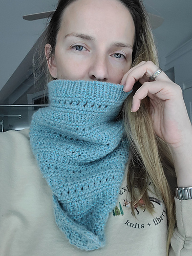 Ravelry: IRL Bandana Cowl pattern by Kacey Herlihy