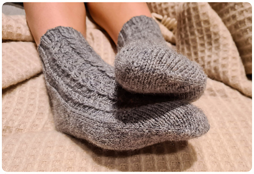 Ravelry: Cardamom socks pattern by Marion Jarry