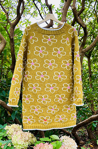 Ravelry: Flower Power Sweater pattern by Marita Clementz