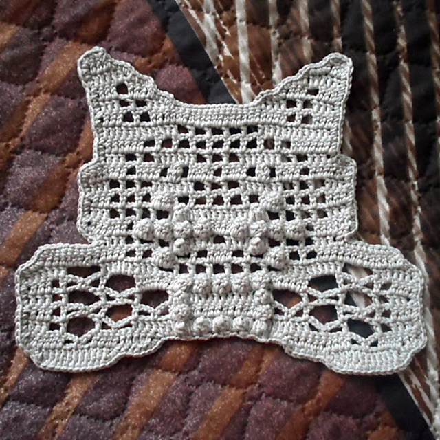Ravelry: Cat with Bow Doily pattern by Mariya Davydova