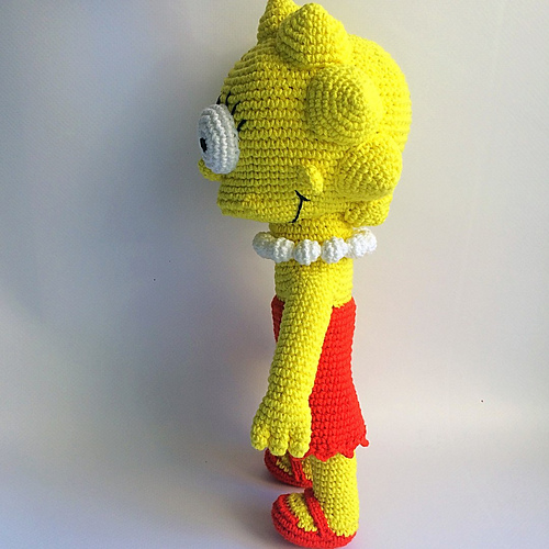 Ravelry: Lisa Simpson pattern by Mariya Kozlova