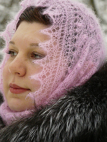 Ravelry: Snowball cowl pattern by Maria Matveeva