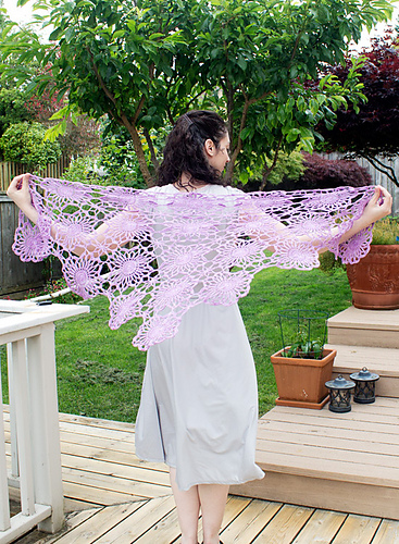 Ravelry: Phosphene pattern by Marnie MacLean