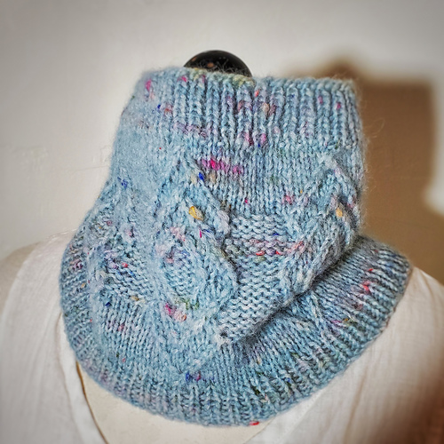 Ravelry: Ice Stack Cowl pattern by Martha Wissing