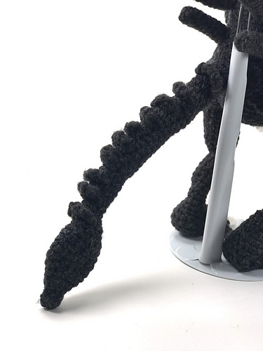 Ravelry: Crochet Xenomorph Alien pattern by Marie Fradella