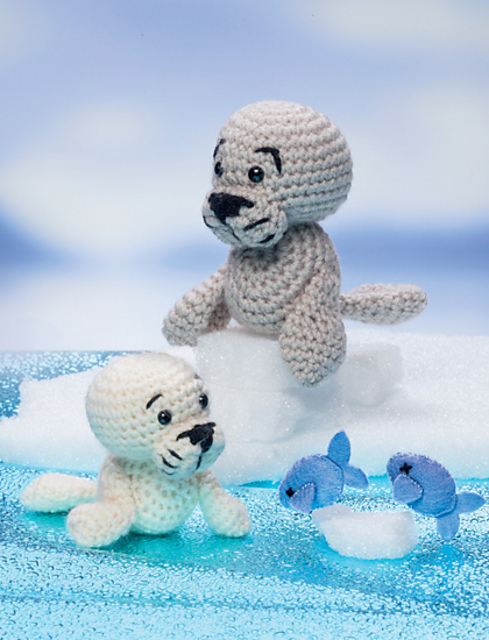 Ravelry: Harp Seals pattern by Megan Kreiner