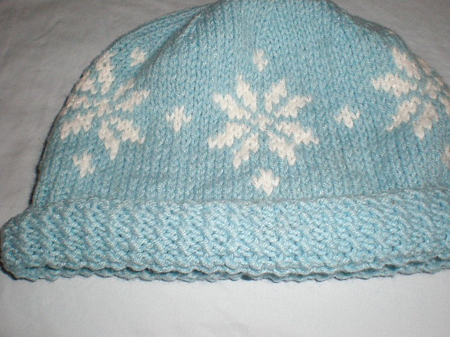 Ravelry: Snowflake Hat pattern by Patons