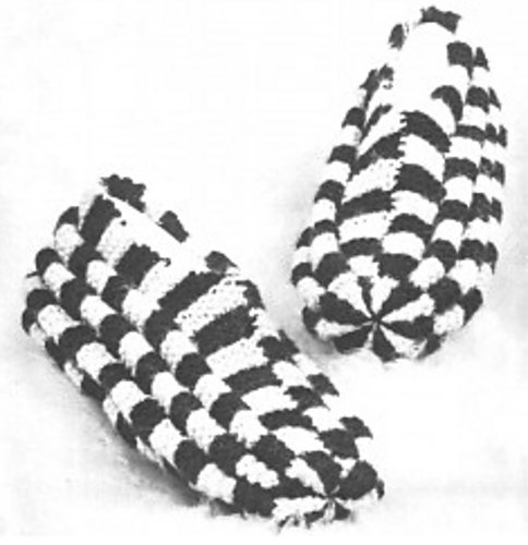 Ravelry: Checkered Slippers pattern by Mary Maxim