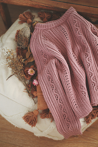 Ravelry: Nela pattern by Marzena Kołaczek