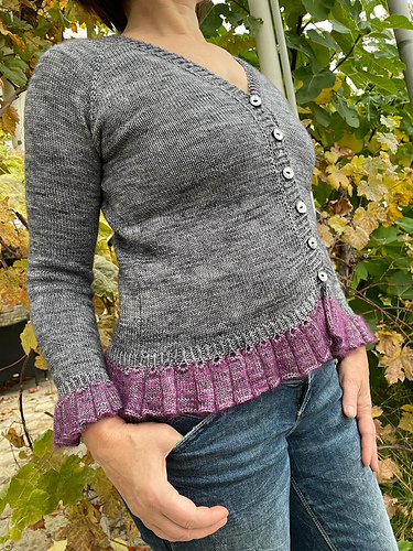 Ravelry: Style Me Up Cardigan pattern by Bettina Wenko