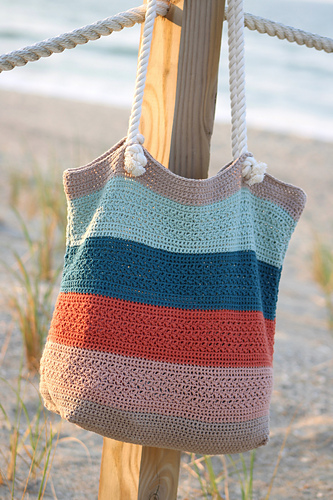 Ravelry: Seaside Beach Tote pattern by Kristi Garris