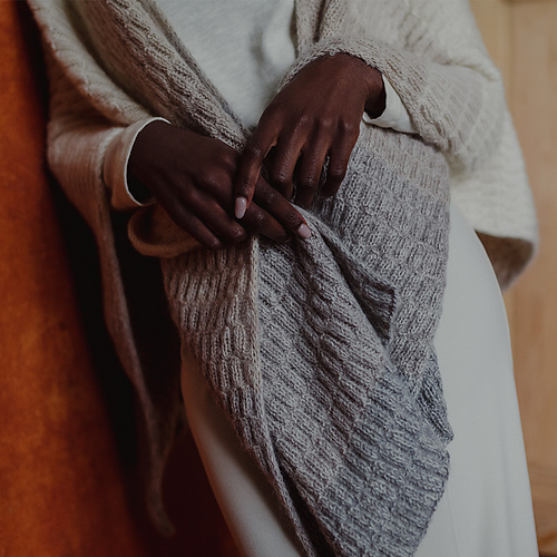 Ravelry: Cape Moema pattern by ChrisBerlin