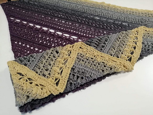 Ravelry: Rela Shawl pattern by Paulina Renc-Smolewska