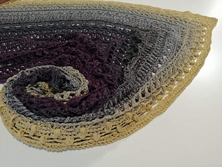 Ravelry: Rela Shawl pattern by Paulina Renc-Smolewska
