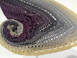 Ravelry: Rela Shawl pattern by Paulina Renc-Smolewska