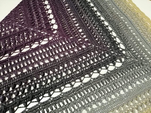 Ravelry: Rela Shawl pattern by Paulina Renc-Smolewska
