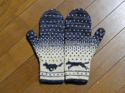 Ravelry: Yuma Double Knitting Mittens pattern by Alexandra Wiedmayer